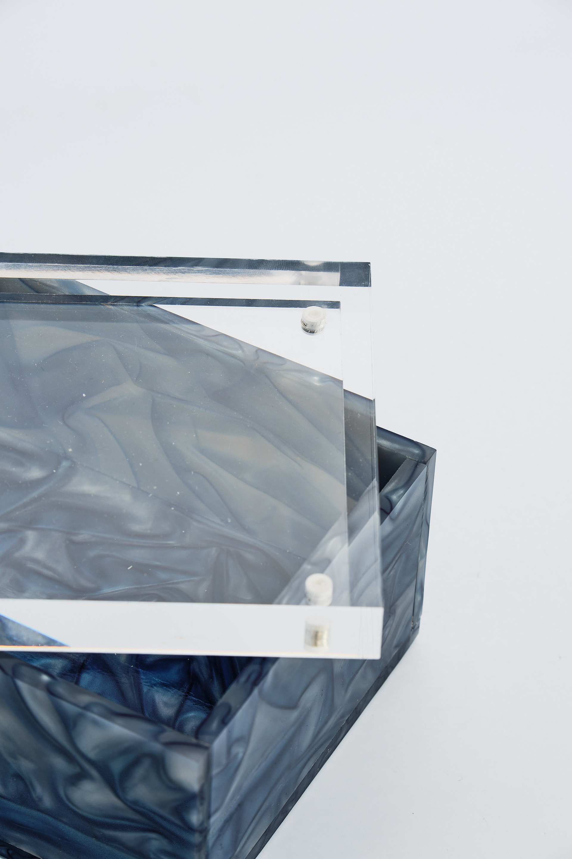 PICTURE BOX-LARGE – love lucite